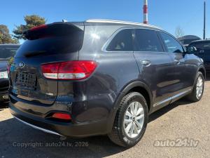 Pelēks Kia Sorento 2017 Tallina, ar dzinēja tilpumu 2.20 L un nobraukumu 195 tūkst. km par 15990 €, foto 8 vietnē AUTOMOTO.COM.LV