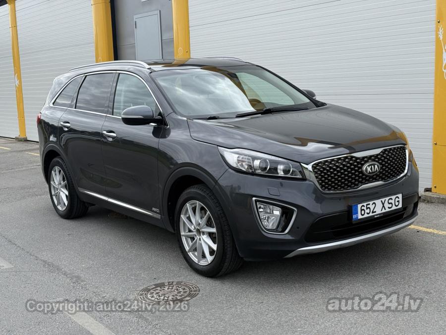 Grey Kia Sorento 2017 in Tallinn, with an engine capacity of 2.20 L and mileage of 86 thousand km for 17990 €, photo 1 on AUTOMOTO.COM.LV