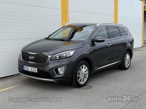Grey Kia Sorento 2017 in Tallinn, with an engine capacity of 2.20 L and mileage of 86 thousand km for 17990 €, photo 3 on AUTOMOTO.COM.LV