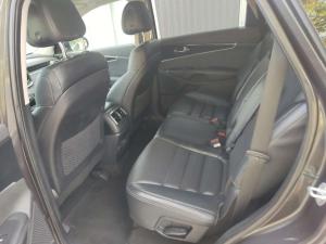Grey Kia Sorento 2017 in Ukmerge, with an engine capacity of 2.20 L and mileage of 181 thousand km for 15200 €, photo 27 on AUTOMOTO.COM.LV