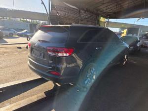 Grey Kia Sorento 2017 in Kaunas, with an engine capacity of 2.20 L and mileage of 158 thousand km for 14600 €, photo 8 on AUTOMOTO.COM.LV