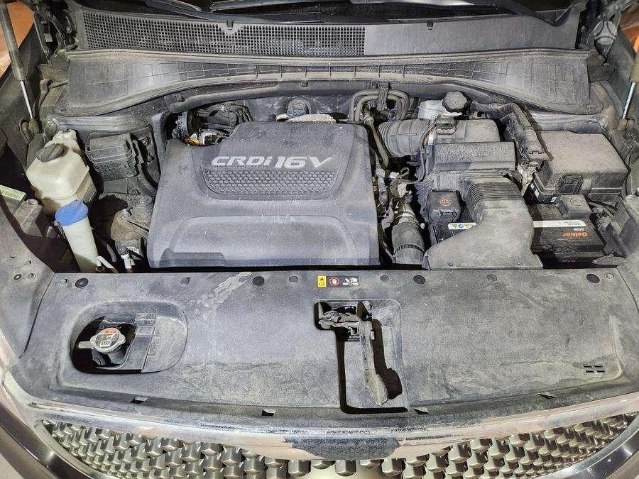 Grey Kia Sorento 2017 in Kaunas, with an engine capacity of 2.20 L and mileage of 158 thousand km for 14600 €, photo 17 on AUTOMOTO.COM.LV
