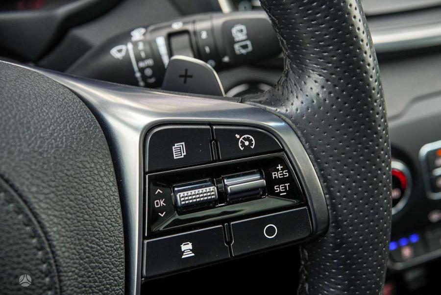 Pelēks Kia Sorento 2017 Kauņa, ar dzinēja tilpumu 2.20 L un nobraukumu 139 tūkst. km par 18950 €, foto 23 vietnē AUTOMOTO.COM.LV