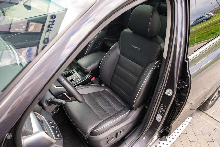 Pelēks Kia Sorento 2017 Kauņa, ar dzinēja tilpumu 2.20 L un nobraukumu 139 tūkst. km par 18950 €, foto 29 vietnē AUTOMOTO.COM.LV