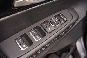 Pelēks Kia Sorento 2017 Kauņa, ar dzinēja tilpumu 2.20 L un nobraukumu 139 tūkst. km par 18950 €, foto 31 vietnē AUTOMOTO.COM.LV