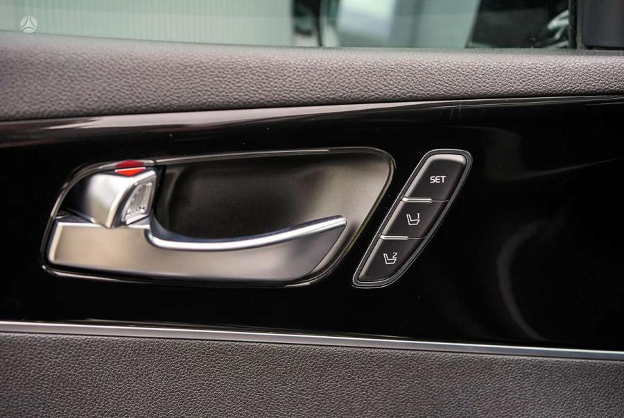 Pelēks Kia Sorento 2017 Kauņa, ar dzinēja tilpumu 2.20 L un nobraukumu 139 tūkst. km par 18950 €, foto 32 vietnē AUTOMOTO.COM.LV