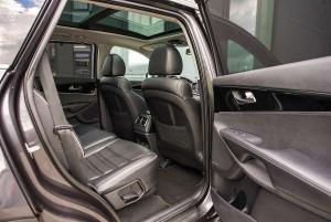 Pelēks Kia Sorento 2017 Kauņa, ar dzinēja tilpumu 2.20 L un nobraukumu 139 tūkst. km par 18950 €, foto 38 vietnē AUTOMOTO.COM.LV