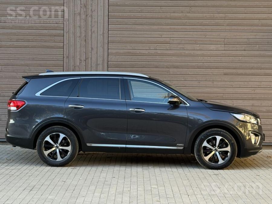 Pelēks Kia Sorento 2017 Jelgava, ar dzinēja tilpumu 2.20 L un nobraukumu 194 tūkst. km par 15900 €, foto 3 vietnē AUTOMOTO.COM.LV
