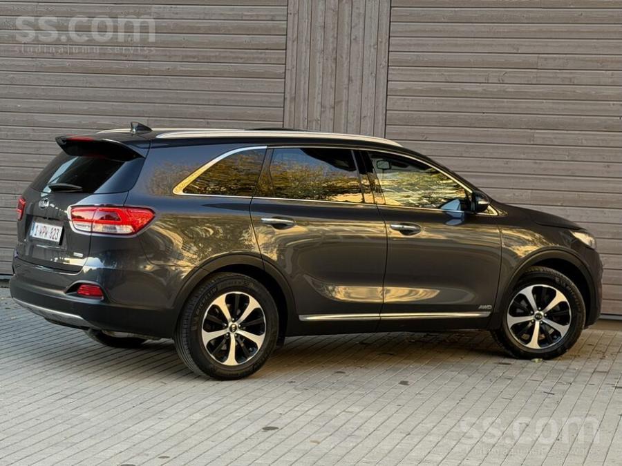 Pelēks Kia Sorento 2017 Jelgava, ar dzinēja tilpumu 2.20 L un nobraukumu 194 tūkst. km par 15900 €, foto 12 vietnē AUTOMOTO.COM.LV