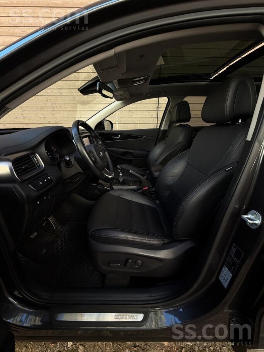 Pelēks Kia Sorento 2017 Jelgava, ar dzinēja tilpumu 2.20 L un nobraukumu 194 tūkst. km par 15900 €, foto 16 vietnē AUTOMOTO.COM.LV