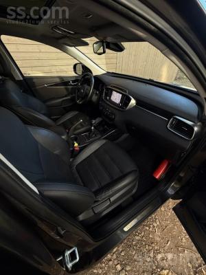 Pelēks Kia Sorento 2017 Jelgava, ar dzinēja tilpumu 2.20 L un nobraukumu 194 tūkst. km par 15900 €, foto 17 vietnē AUTOMOTO.COM.LV