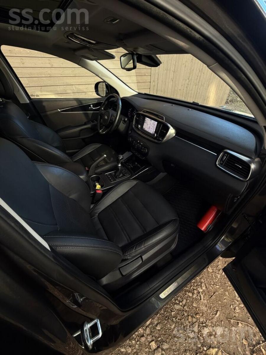 Pelēks Kia Sorento 2017 Jelgava, ar dzinēja tilpumu 2.20 L un nobraukumu 194 tūkst. km par 15900 €, foto 17 vietnē AUTOMOTO.COM.LV
