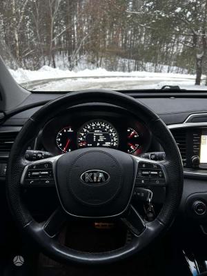 Grey Kia Sorento 2018 in Vilnius, with an engine capacity of 2.20 L and mileage of 115 thousand km for 26500 €, photo 17 on AUTOMOTO.COM.LV