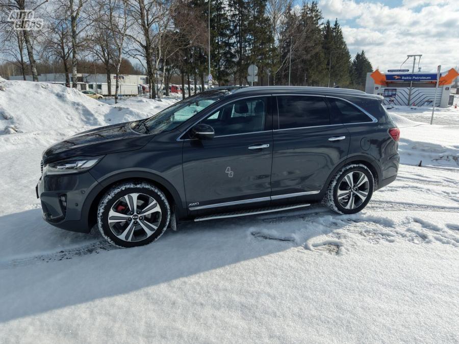 Grey Kia Sorento 2018 in Vilnius, with an engine capacity of 2.20 L and mileage of 115 thousand km for 23000 €, photo 6 on AUTOMOTO.COM.LV