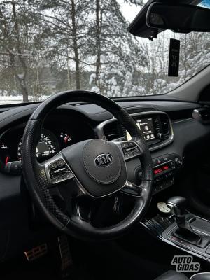 Grey Kia Sorento 2018 in Vilnius, with an engine capacity of 2.20 L and mileage of 115 thousand km for 23000 €, photo 12 on AUTOMOTO.COM.LV