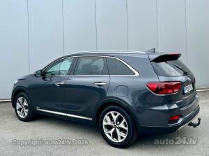 Pelēks Kia Sorento 2018 Tallina, ar dzinēja tilpumu 2.20 L un nobraukumu 189 tūkst. km par 17999 €, foto 4 vietnē AUTOMOTO.COM.LV