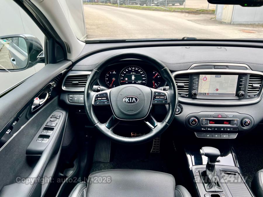 Pelēks Kia Sorento 2018 Tallina, ar dzinēja tilpumu 2.20 L un nobraukumu 189 tūkst. km par 17999 €, foto 9 vietnē AUTOMOTO.COM.LV