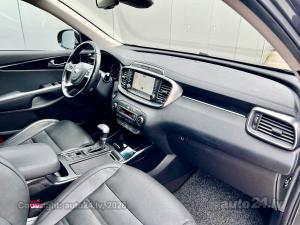 Pelēks Kia Sorento 2018 Tallina, ar dzinēja tilpumu 2.20 L un nobraukumu 189 tūkst. km par 17999 €, foto 15 vietnē AUTOMOTO.COM.LV