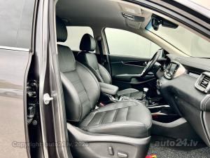 Pelēks Kia Sorento 2018 Tallina, ar dzinēja tilpumu 2.20 L un nobraukumu 189 tūkst. km par 17999 €, foto 16 vietnē AUTOMOTO.COM.LV