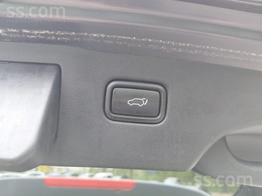 Grey Kia Sorento 2018 in Talsi, with an engine capacity of 2.20 L and mileage of 136 thousand km for 16700 €, photo 16 on AUTOMOTO.COM.LV