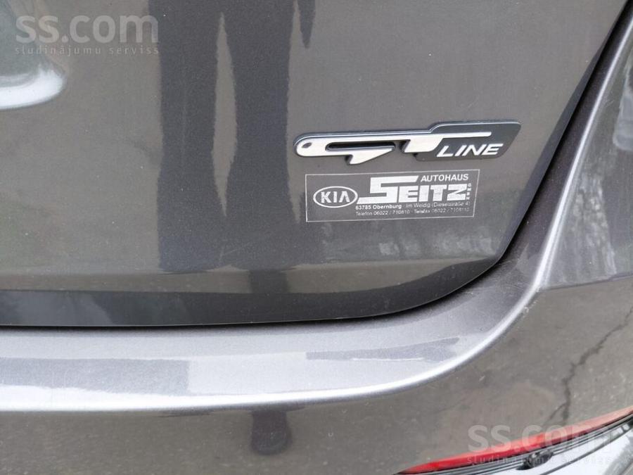 Grey Kia Sorento 2018 in Talsi, with an engine capacity of 2.20 L and mileage of 136 thousand km for 16700 €, photo 17 on AUTOMOTO.COM.LV