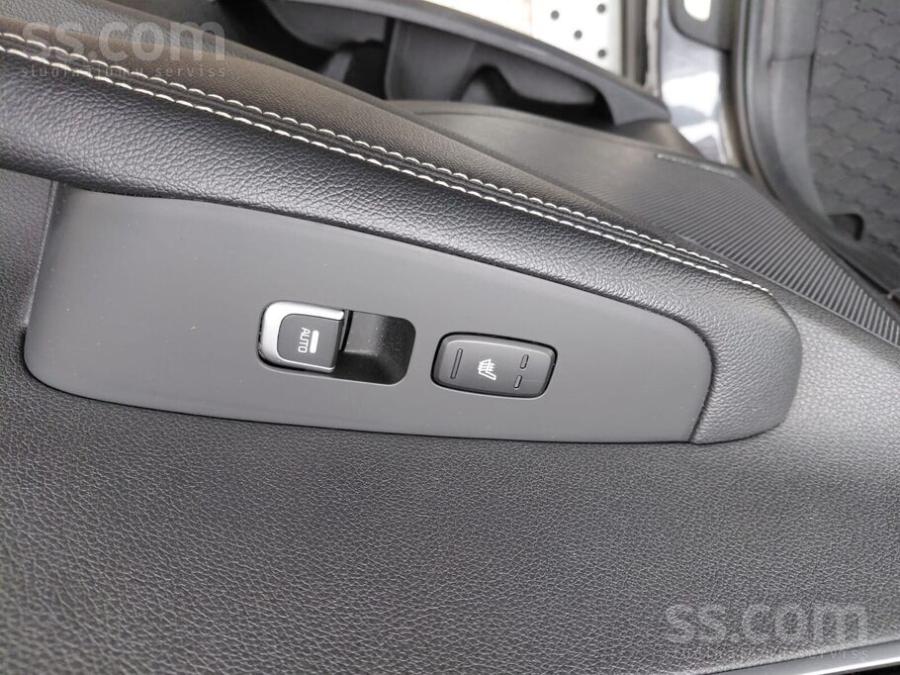 Grey Kia Sorento 2018 in Talsi, with an engine capacity of 2.20 L and mileage of 136 thousand km for 16700 €, photo 22 on AUTOMOTO.COM.LV