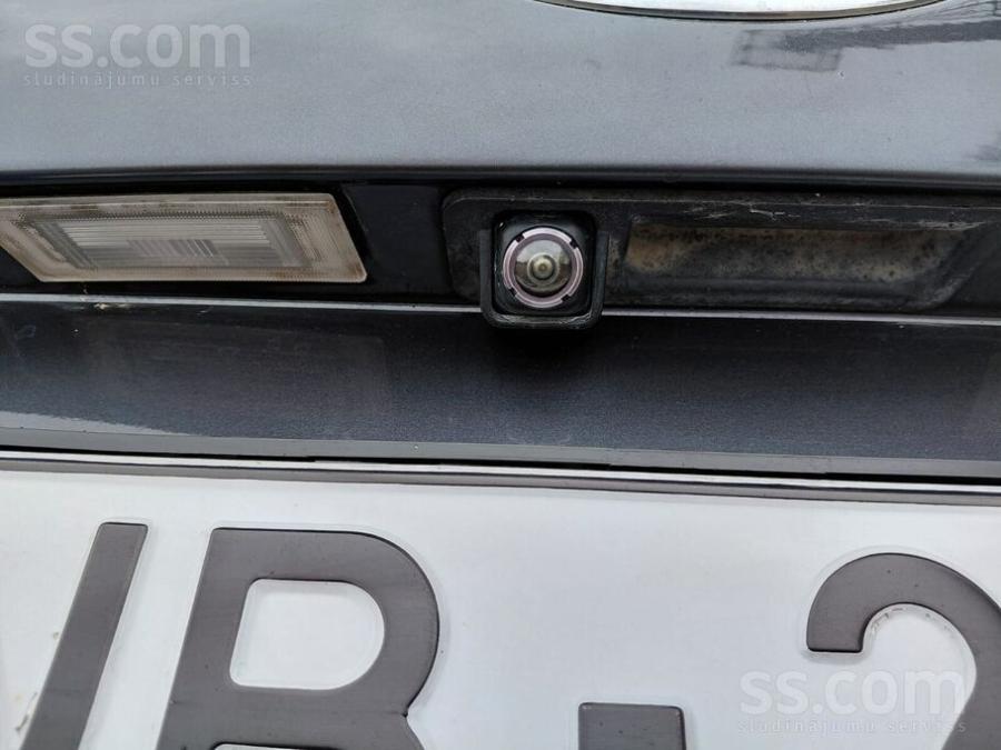 Grey Kia Sorento 2018 in Talsi, with an engine capacity of 2.20 L and mileage of 136 thousand km for 16700 €, photo 28 on AUTOMOTO.COM.LV