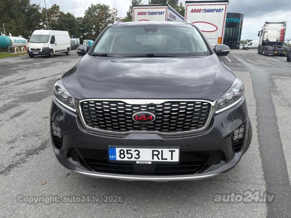 Pelēks Kia Sorento 2018 Tallina, ar dzinēja tilpumu 2.20 L un nobraukumu 166 tūkst. km par 19600 €, foto 4 vietnē AUTOMOTO.COM.LV