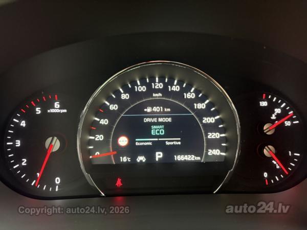 Pelēks Kia Sorento 2018 Tallina, ar dzinēja tilpumu 2.20 L un nobraukumu 166 tūkst. km par 19600 €, foto 10 vietnē AUTOMOTO.COM.LV