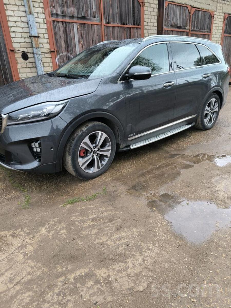 Pelēks Kia Sorento 2019 Rēzekne, ar dzinēja tilpumu 2.20 L un nobraukumu 288 tūkst. km par 20500 €, foto 2 vietnē AUTOMOTO.COM.LV