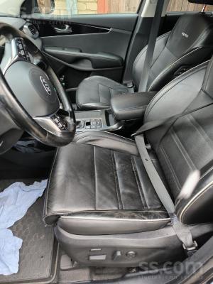 Pelēks Kia Sorento 2019 Rēzekne, ar dzinēja tilpumu 2.20 L un nobraukumu 288 tūkst. km par 20500 €, foto 14 vietnē AUTOMOTO.COM.LV