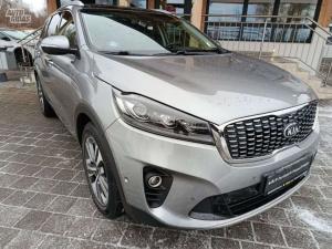 Grey Kia Sorento 2019 in Kaunas, with an engine capacity of 2.20 L and mileage of 60 thousand km for 30599 €, photo 2 on AUTOMOTO.COM.LV