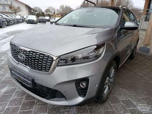 Grey Kia Sorento 2019 in Kaunas, with an engine capacity of 2.20 L and mileage of 60 thousand km for 30599 €, photo 4 on AUTOMOTO.COM.LV