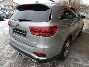 Grey Kia Sorento 2019 in Kaunas, with an engine capacity of 2.20 L and mileage of 60 thousand km for 30599 €, photo 5 on AUTOMOTO.COM.LV