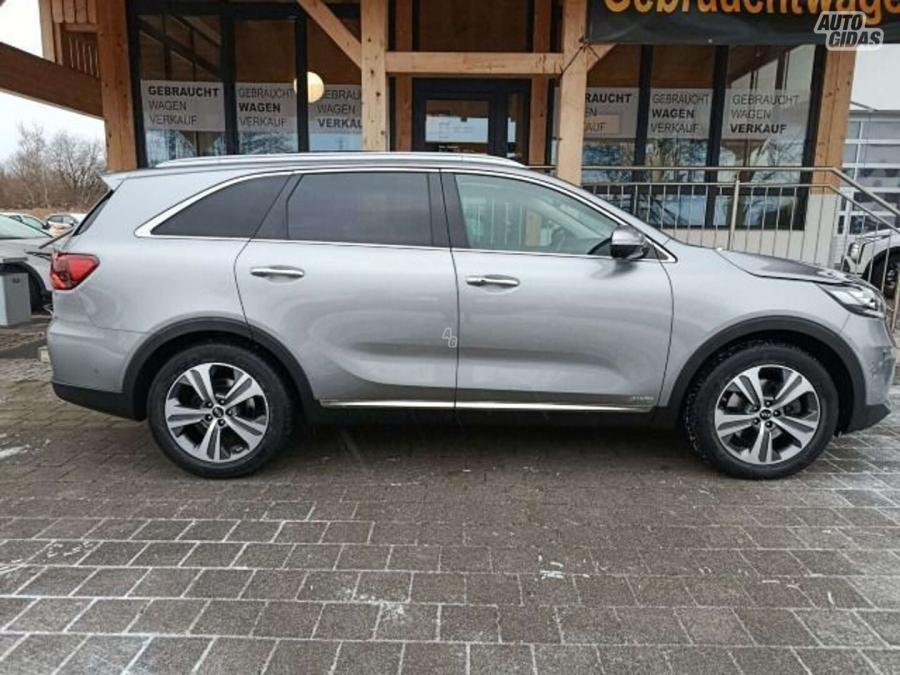Grey Kia Sorento 2019 in Kaunas, with an engine capacity of 2.20 L and mileage of 60 thousand km for 30599 €, photo 8 on AUTOMOTO.COM.LV