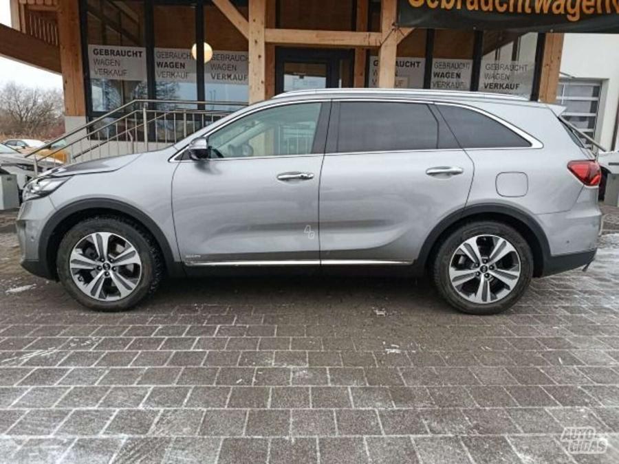 Grey Kia Sorento 2019 in Kaunas, with an engine capacity of 2.20 L and mileage of 60 thousand km for 30599 €, photo 9 on AUTOMOTO.COM.LV