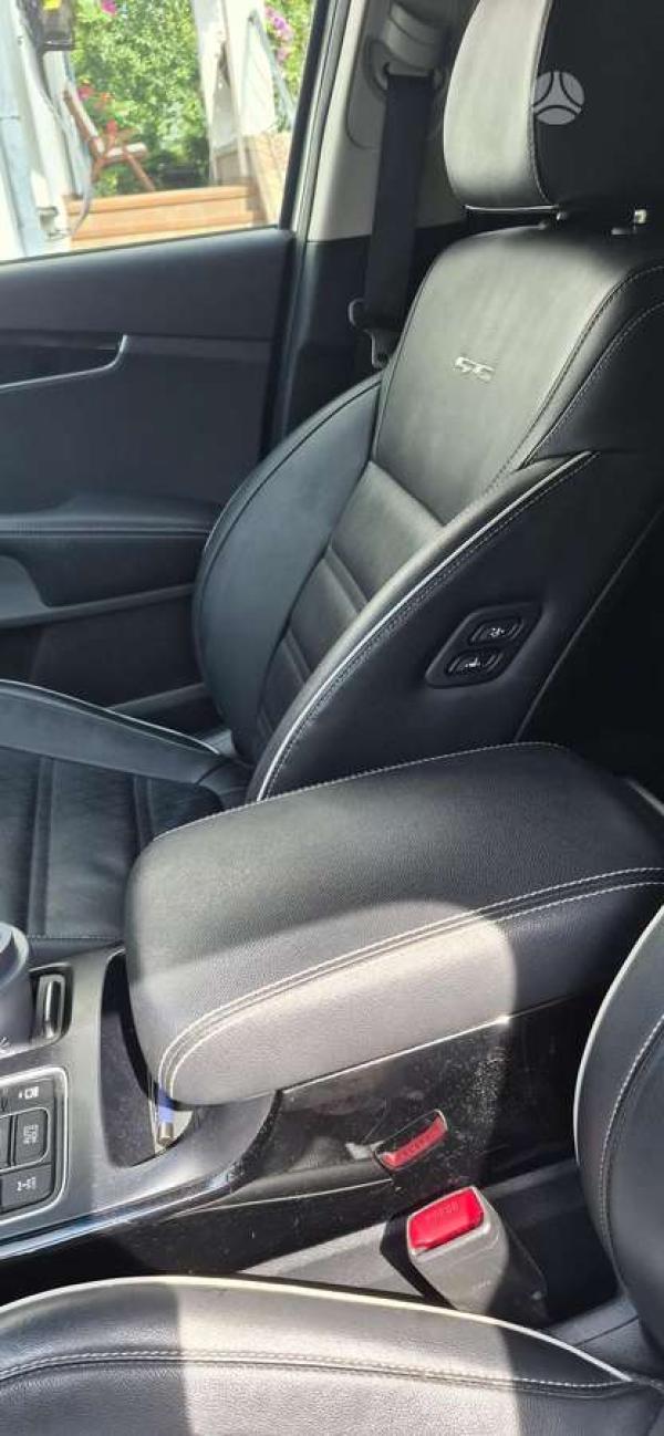 Pelēks Kia Sorento 2019 Viļņa, ar dzinēja tilpumu 2.20 L un nobraukumu 145 tūkst. km par 19500 €, foto 7 vietnē AUTOMOTO.COM.LV