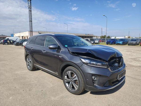 Kia Sorento 2019 Šauļi vietnē Pelēks Kia Sorento 2019 Šauļi, ar dzinēja tilpumu 2.20 L un nobraukumu 81 tūkst. km par 15900 €, foto 3 vietnē AUTOMOTO.COM.LV