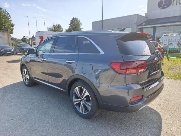 Kia Sorento 2019 Šauļi vietnē Pelēks Kia Sorento 2019 Šauļi, ar dzinēja tilpumu 2.20 L un nobraukumu 81 tūkst. km par 15900 €, foto 6 vietnē AUTOMOTO.COM.LV