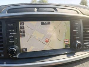 Grey Kia Sorento 2019 in Siauliai, with an engine capacity of 2.20 L and mileage of 81 thousand km for 15900 €, photo 19 on AUTOMOTO.COM.LV