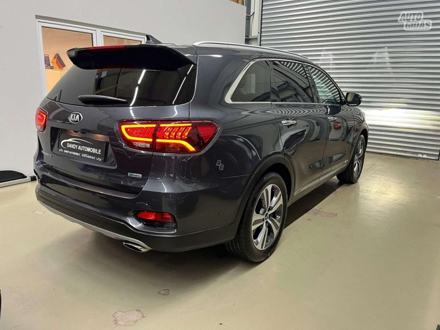 Pelēks Kia Sorento 2020 Kauņa, ar dzinēja tilpumu 2.20 L un nobraukumu 40 tūkst. km par 32690 €, foto 4 vietnē AUTOMOTO.COM.LV