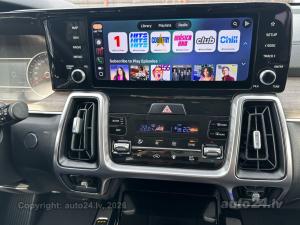 Grey Kia Sorento 2020 in Tallinn, with an engine capacity of 2.20 L and mileage of 127 thousand km for 29880 €, photo 11 on AUTOMOTO.COM.LV
