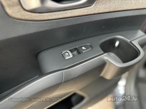 Grey Kia Sorento 2020 in Tallinn, with an engine capacity of 2.20 L and mileage of 127 thousand km for 29880 €, photo 16 on AUTOMOTO.COM.LV