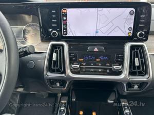 Grey Kia Sorento 2020 in Tallinn, with an engine capacity of 2.20 L and mileage of 127 thousand km for 29880 €, photo 20 on AUTOMOTO.COM.LV