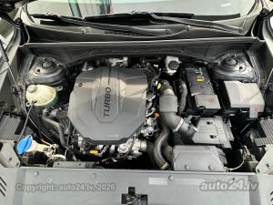 Grey Kia Sorento 2020 in Tallinn, with an engine capacity of 2.20 L and mileage of 127 thousand km for 29880 €, photo 21 on AUTOMOTO.COM.LV