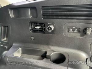 Grey Kia Sorento 2020 in Tallinn, with an engine capacity of 2.20 L and mileage of 127 thousand km for 29880 €, photo 26 on AUTOMOTO.COM.LV