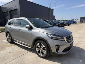 Grey Kia Sorento 2020 in Siauliai, with an engine capacity of 0.00 L and mileage of 230 thousand km for 12900 €, photo  on AUTOMOTO.COM.LV