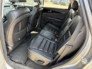 Grey Kia Sorento 2020 in Siauliai, with an engine capacity of 2.20 L and mileage of 230 thousand km for 12900 €, photo 21 on AUTOMOTO.COM.LV