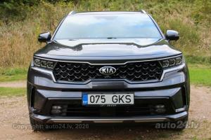Grey Kia Sorento 2020 in Tallinn, with an engine capacity of 2.20 L and mileage of 89 thousand km for 32500 €, photo 3 on AUTOMOTO.COM.LV