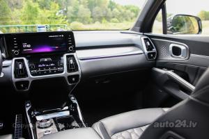 Grey Kia Sorento 2020 in Tallinn, with an engine capacity of 2.20 L and mileage of 89 thousand km for 32500 €, photo 14 on AUTOMOTO.COM.LV